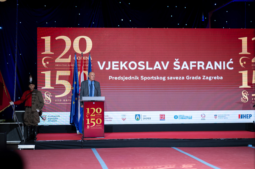 Predsjednik Šafranić i glavna tajnica Šop na proslavi 120 godina ...